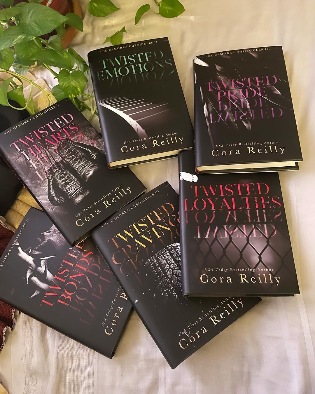 The Camorra Chronicles Series (6 Books) By Cora Reilly – Book Tank BD