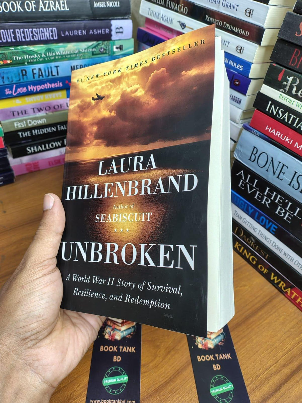 Unbroken by Laura Hillenbrand – Book Tank BD